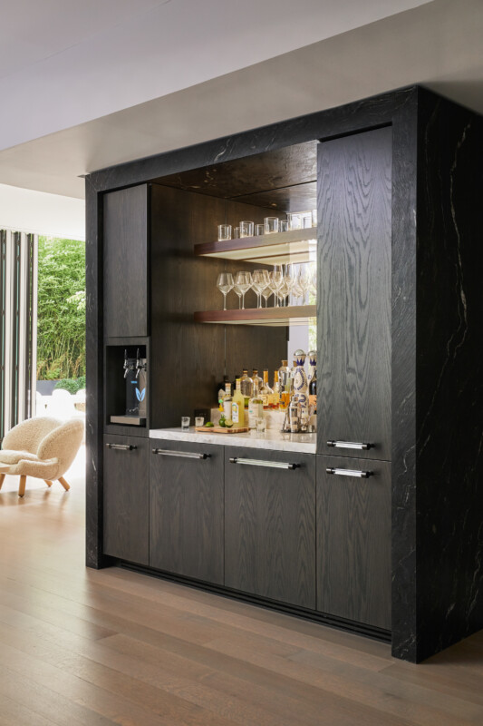 6 Custom Home Bar Designs to Entertain Your Guests - Pembrooke & Ives